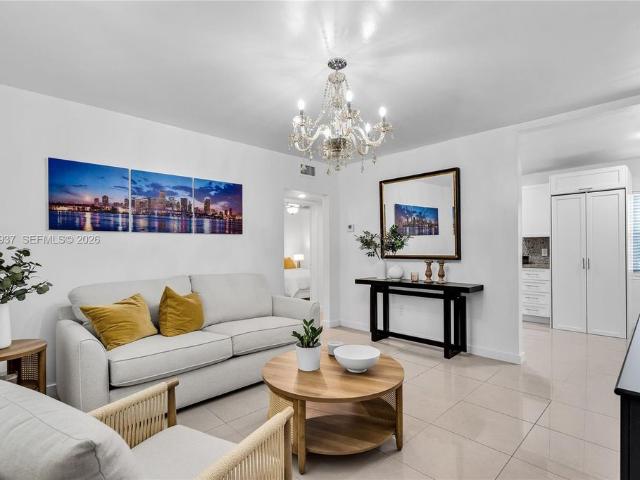 Luxury apartment complex for rent in Coral Gables, United States