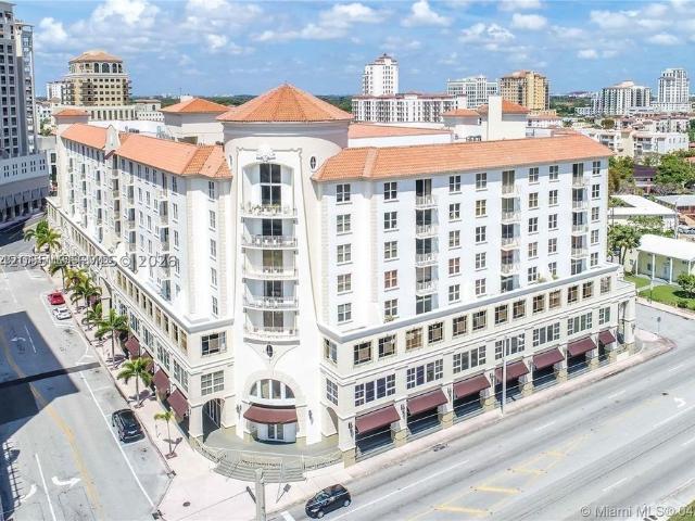 Luxury apartment complex for rent in Coral Gables, United States