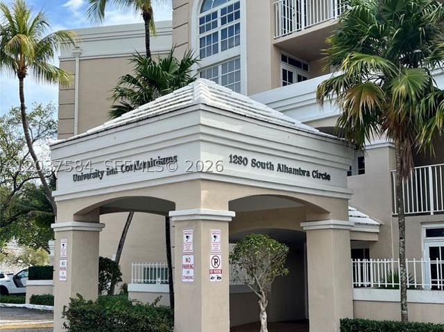 Luxury apartment complex for rent in Coral Gables, United States