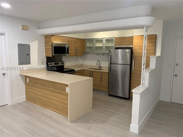 Luxury apartment complex for rent in Coral Gables, United States