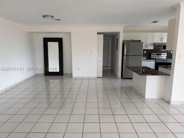 Luxury apartment complex for rent in Coral Gables, United States