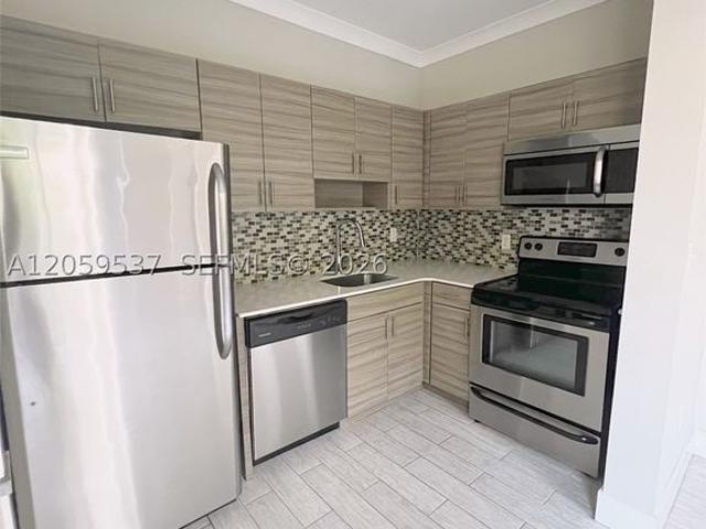 Luxury apartment complex for rent in Coral Gables, United States