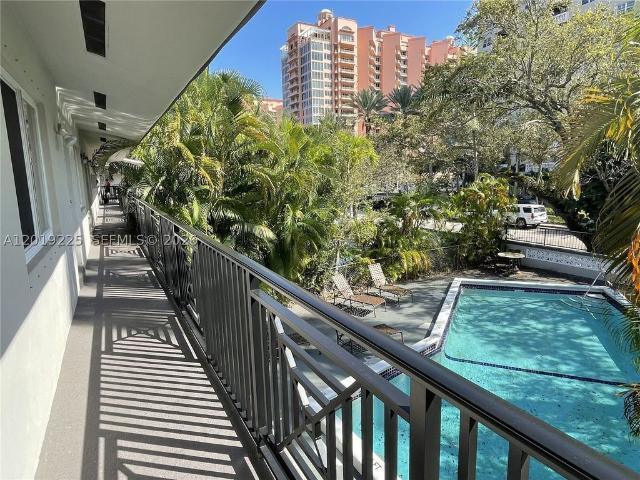 Luxury apartment complex for rent in Coral Gables, United States