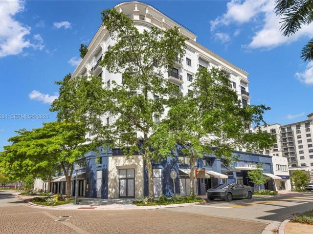 Luxury apartment complex for rent in Coral Gables, United States