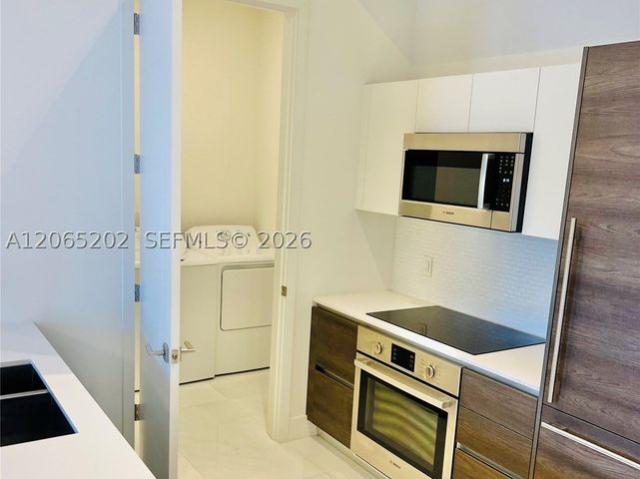 Luxury apartment complex for rent in Coral Gables, United States