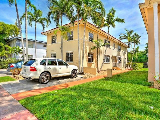 Luxury apartment complex for rent in Coral Gables, United States