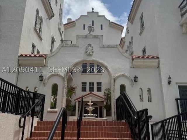 Luxury apartment complex for rent in Coral Gables, United States