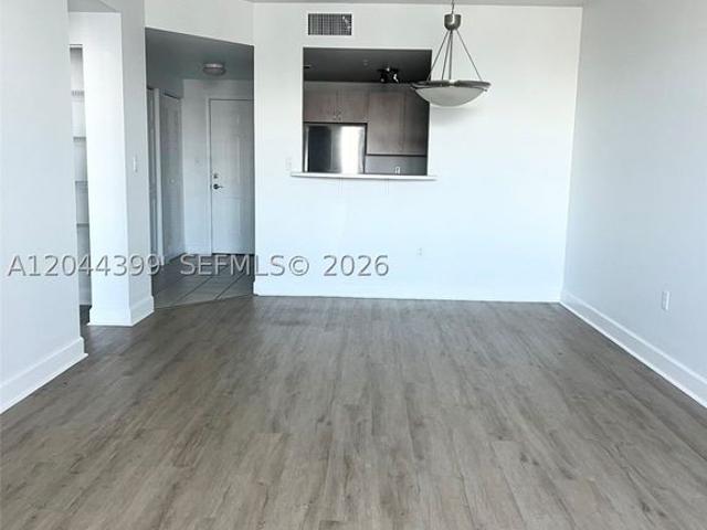 Luxury apartment complex for rent in Coral Gables, United States