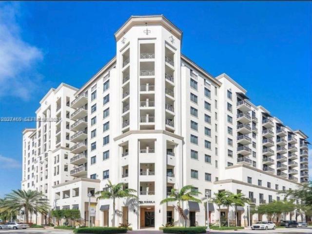 Luxury apartment complex for rent in Coral Gables, United States