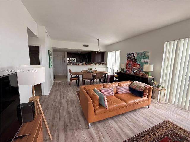 Luxury apartment complex for rent in Coral Gables, United States