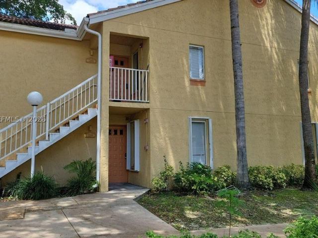 Luxury apartment complex for rent in Coral Springs, United States