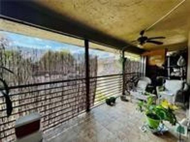 Luxury apartment complex for rent in Coral Springs, Florida