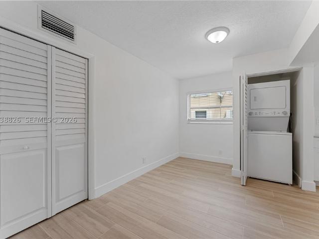 Luxury apartment complex for rent in Coral Springs, United States