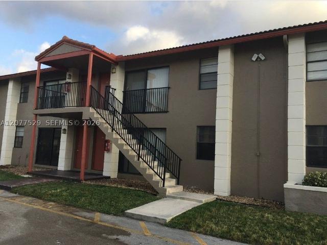 Luxury apartment complex for rent in Coral Springs, United States