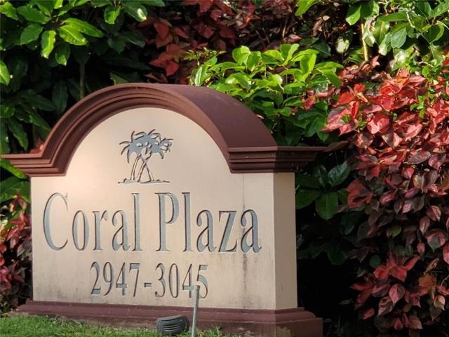 Luxury apartment complex for rent in Coral Springs, Florida