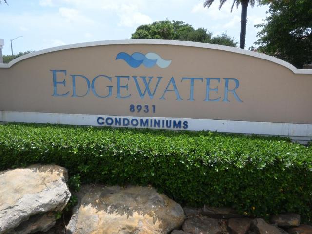 Luxury apartment complex for rent in Coral Springs, Florida