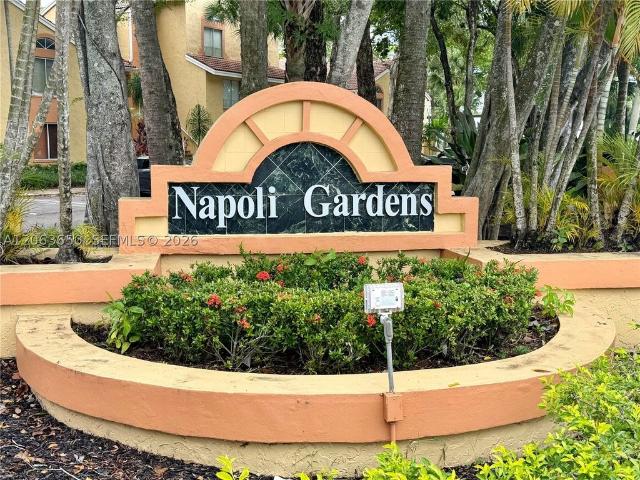 Luxury apartment complex for rent in Coral Springs, Florida