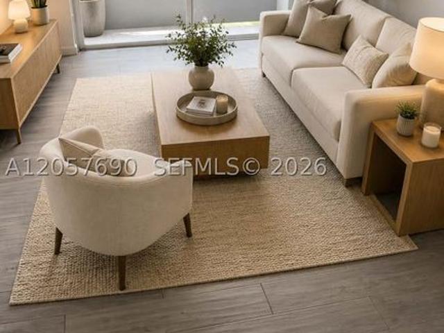 Luxury apartment complex for rent in Cutler Bay, United States