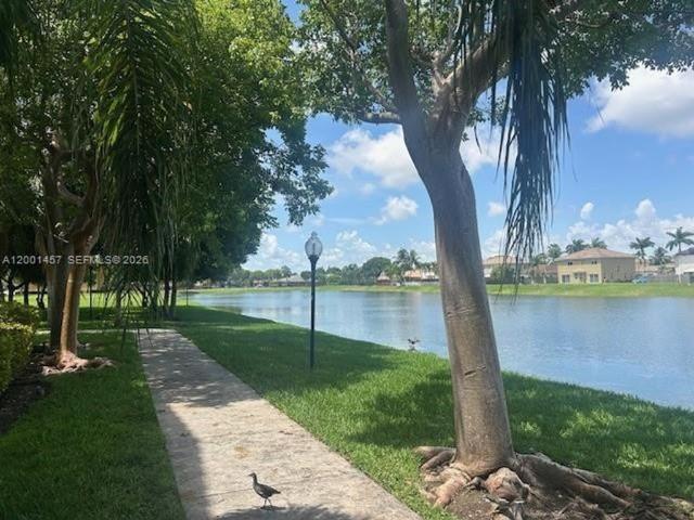 Luxury apartment complex for rent in Cutler Bay, United States
