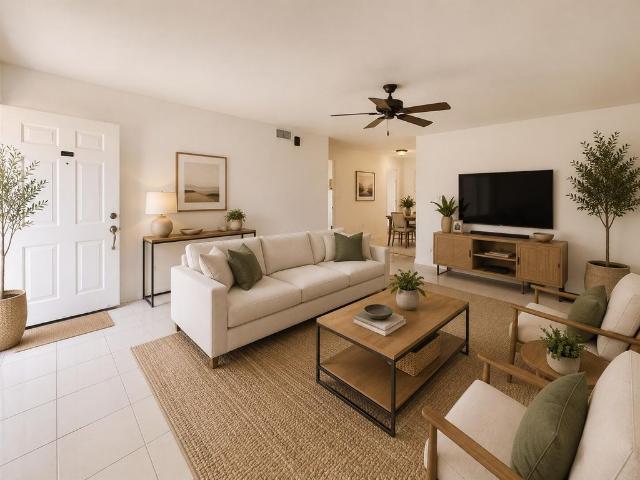 Luxury apartment complex for rent in Cutler Bay, Florida