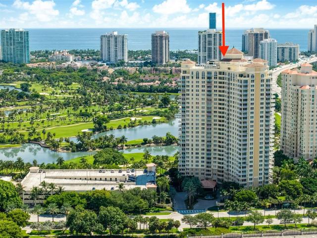 Luxury apartment complex for rent in Aventura, Florida