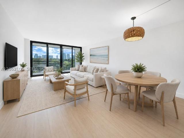 Luxury apartment complex for rent in Aventura, Florida