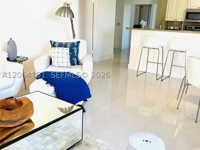 Luxury apartment complex for rent in Aventura, Florida