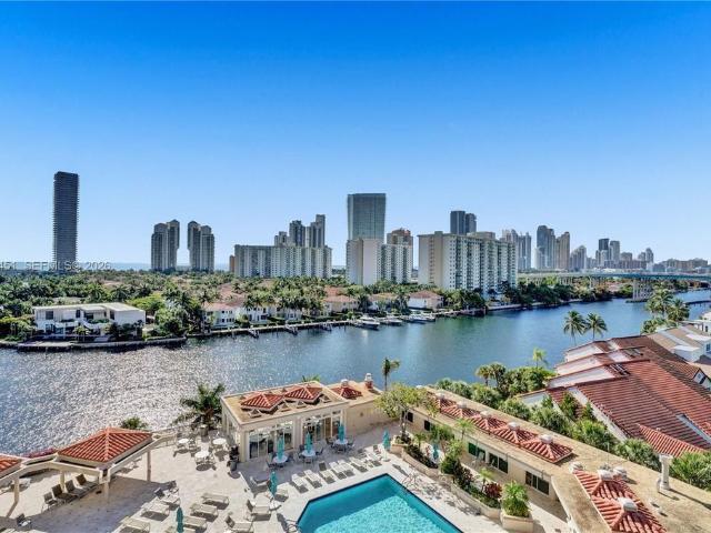 Luxury apartment complex for rent in Aventura, Florida