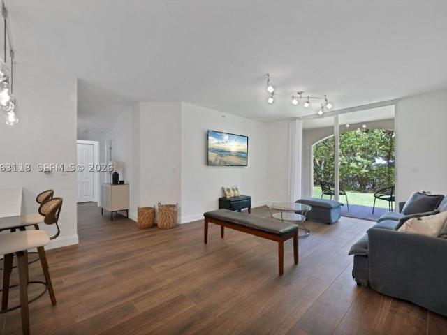 Luxury apartment complex for rent in Aventura, Florida