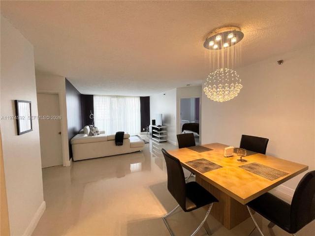 Luxury apartment complex for rent in Aventura, Florida