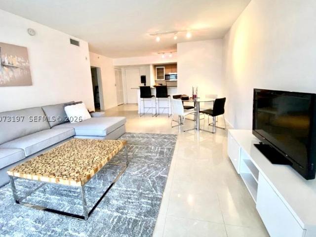 Luxury apartment complex for rent in Aventura, Florida