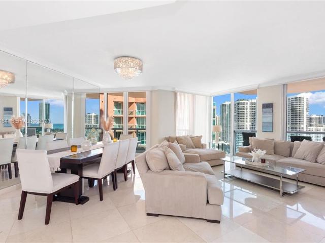 Luxury apartment complex for rent in Aventura, Florida