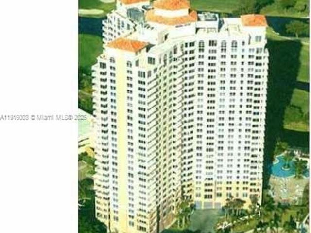 Luxury apartment complex for rent in Aventura, Florida