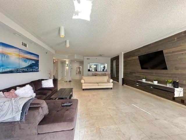 Luxury apartment complex for rent in Aventura, Florida