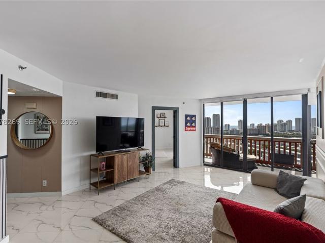 Luxury apartment complex for rent in Aventura, Florida