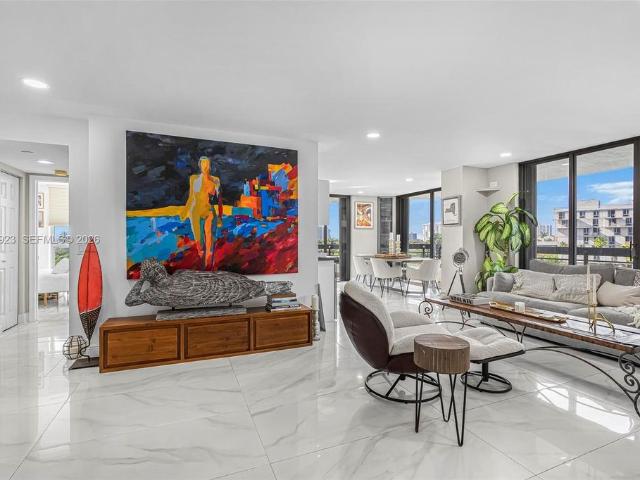 Luxury apartment complex for rent in Aventura, Florida