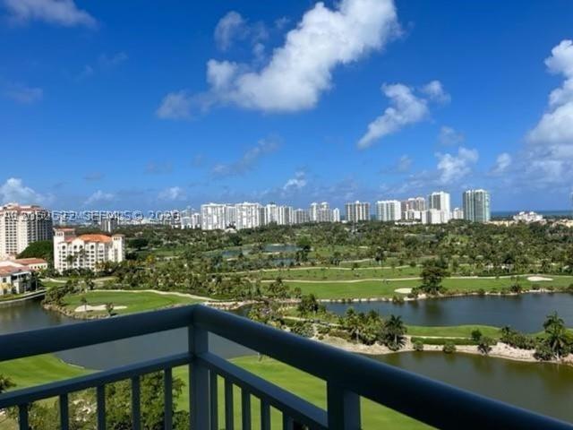 Luxury apartment complex for rent in Aventura, United States