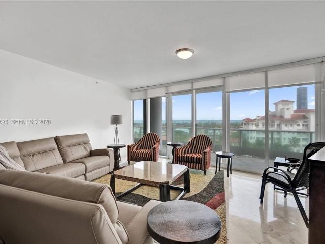 Luxury apartment complex for rent in Aventura, United States