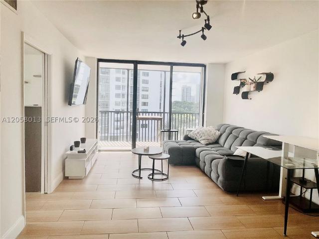 Luxury apartment complex for rent in Aventura, United States