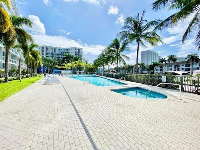 Luxury apartment complex for rent in Aventura, United States