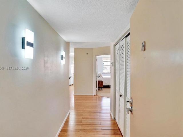 Luxury apartment complex for rent in Aventura, United States