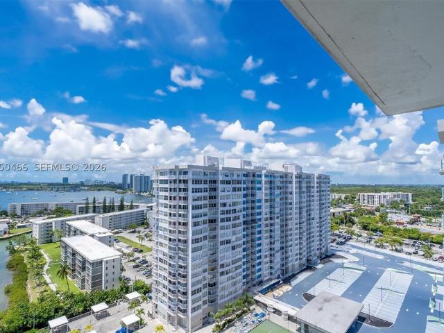Luxury apartment complex for rent in Aventura, United States