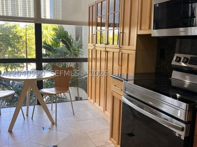 Luxury apartment complex for rent in Aventura, United States