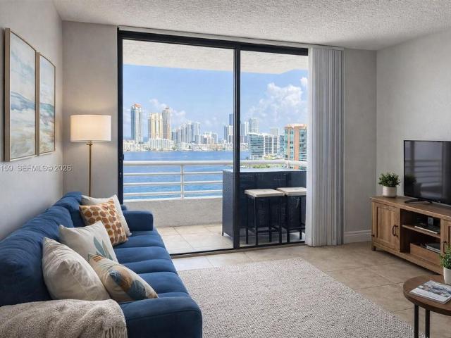 Luxury apartment complex for rent in Aventura, United States