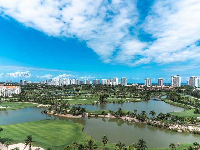 Luxury apartment complex for rent in Aventura, United States