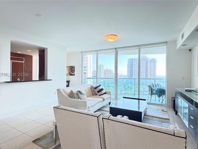 Luxury apartment complex for rent in Aventura, United States