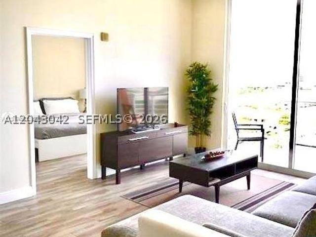 Luxury apartment complex for rent in Aventura, United States