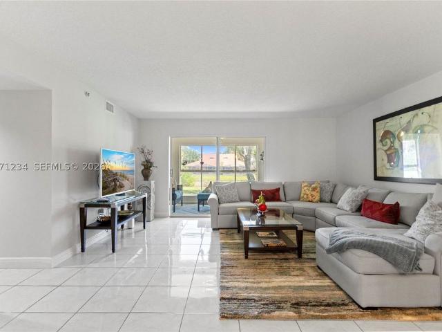 Luxury apartment complex for rent in Boynton Beach, United States