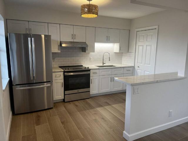Luxury apartment complex for rent in Boynton Beach, United States