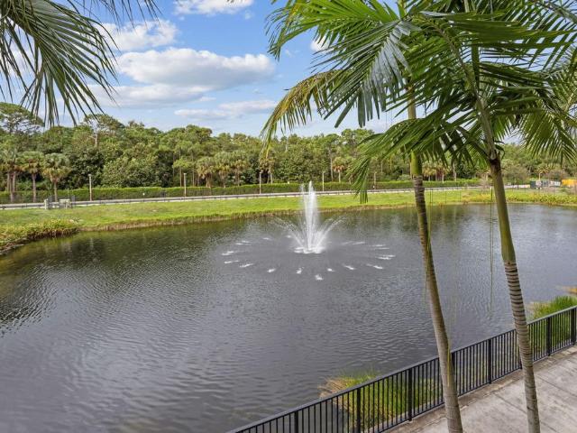 Luxury apartment complex for rent in Boynton Beach, United States